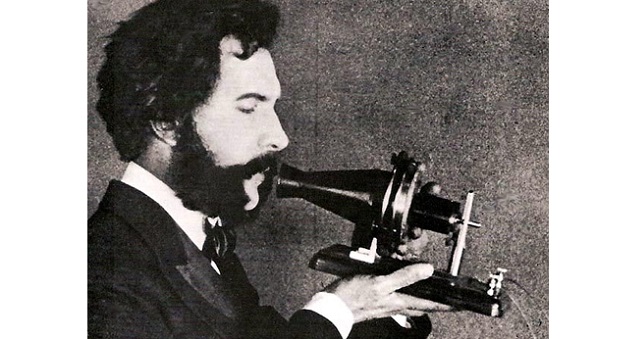Un día como hoy hace 144 años se realizó la primera llamada telefónica